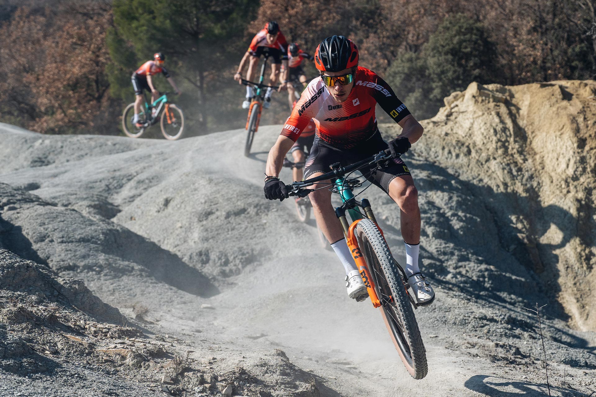 The Massi MTB Racing Team 2024 updates its style with striking Inverse ...